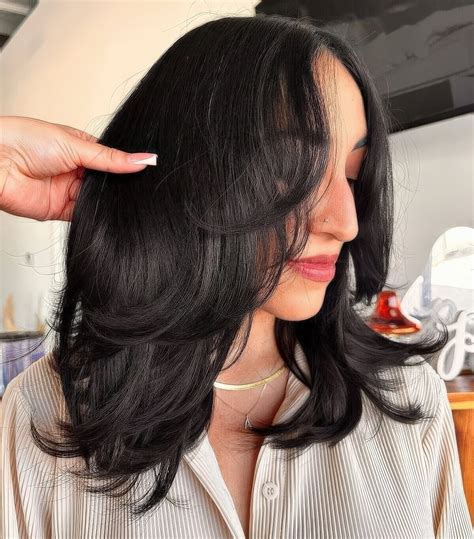 Shoulder Length Layered Black Hair