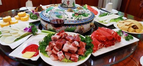 凤城二路︱夏日滋补首选冰煮羊！99元吃门市价408元【苏鲁锭冰煮羊】3~4人餐，手切极品羊羔肉极品雪花肥牛 搜狐大视野 搜狐新闻