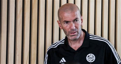 Algérie la folle liste des sélections que Zidane a refusé