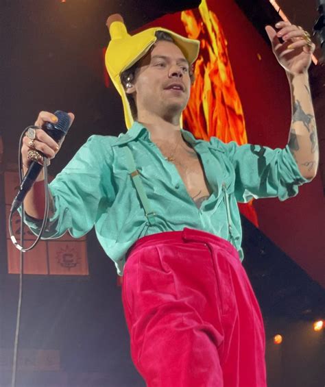 Harry Styles Updates On Twitter Harry Styles Update Style Mr Style