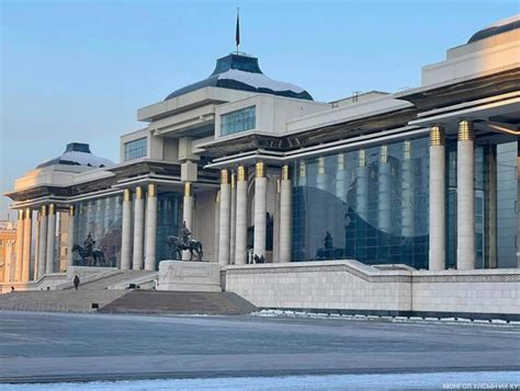 ЦАГ АГААР Улаанбаатарт өдөртөө 16 хэм хүйтэн E Mn