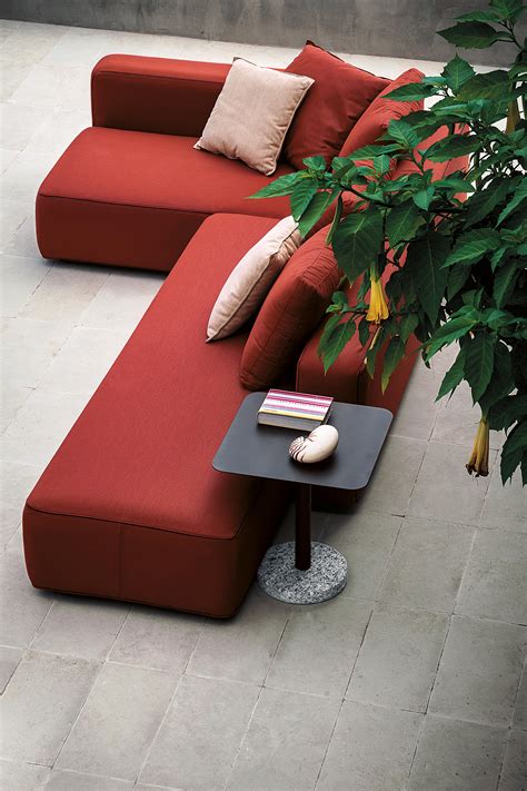DANDY 2 Seater Sofa & designer furniture | Architonic