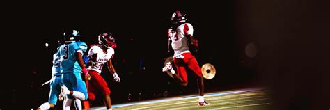 Central Wide Receiver Cassidee Miles Commits To The University Of