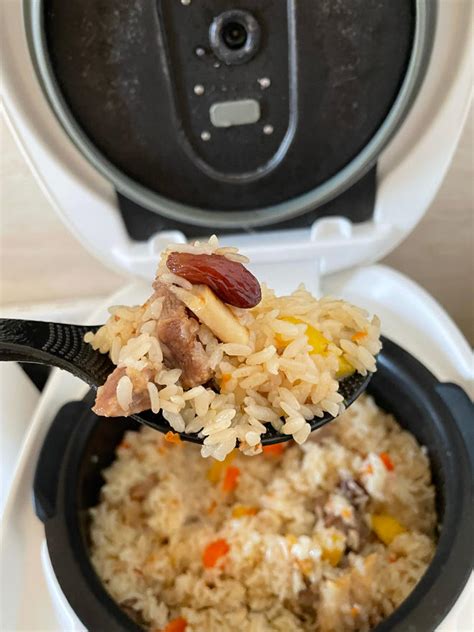 【电饭煲羊肉手抓饭的做法步骤图，怎么做好吃】给我的小可爱们做饭下厨房