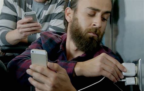 Samsung Mocks And Shames IPhone Owners In New Television Commercial
