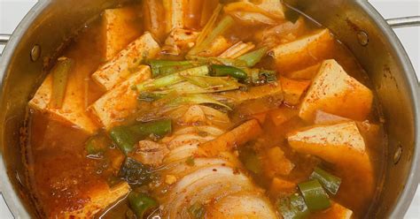 시원한 국물요리 스팸두부찌개 레시피