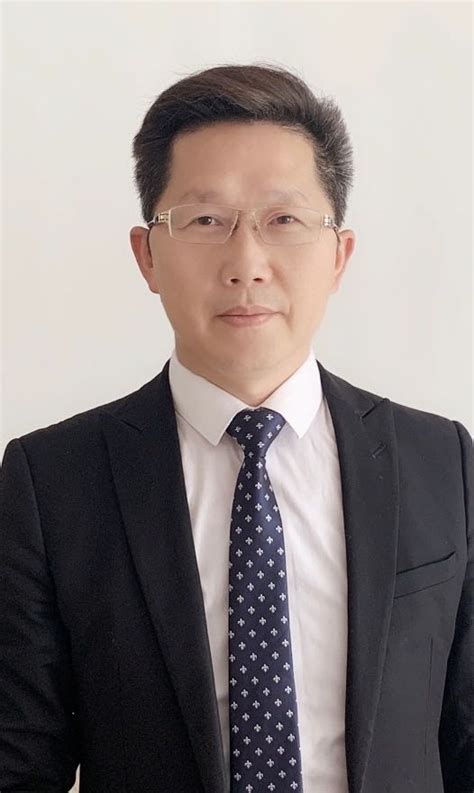 余健上海盐巴信息科技有限公司总裁 名企将相 名企将相 应急救援产业网