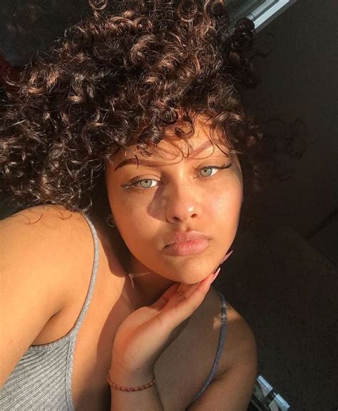 Pin By 𝑽𝒊𝒄𝒌𝒚 On ~beauties~ Light Skin Girls Different Curls Curly