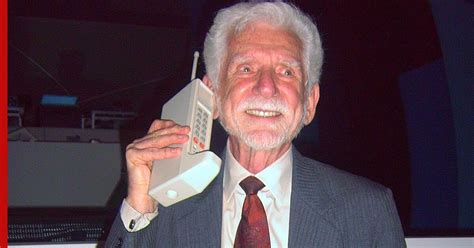 Какой сегодня праздник 3 апреля День рождения мобильного телефона