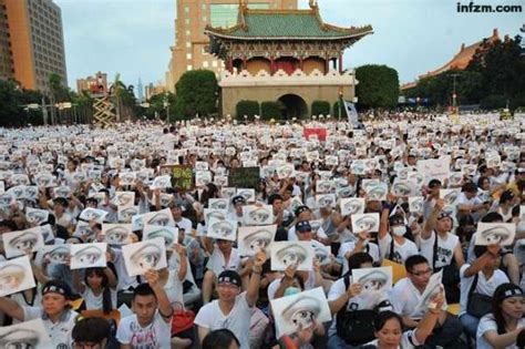 洪仲丘案引白衫军游行：我们比民进党更让马英九政权害怕资讯频道凤凰网