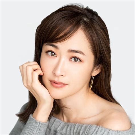 シワ・たるみ・クマ悩み別アイケア おすすめのアイクリームや効果を高める方法は？ マキアオンライン Maquia Online