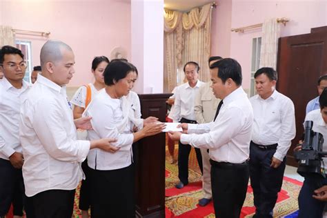 ឯកឧត្តម គង់ សោភ័ណ្ឌ អភិបាលខេត្តកណ្ដាល