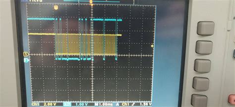 python Wide clockpulse in I²C signal Stack Overflow