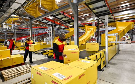 DHL Express Paris CDG bat tous les records un an après son ouverture Contact Entreprises