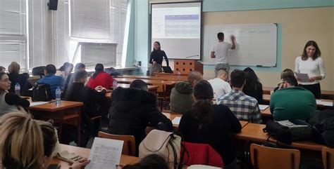 УНСС Експерти от „Ай Би Ем България“ гостуваха на студентите от специалност „Бизнес икономика“