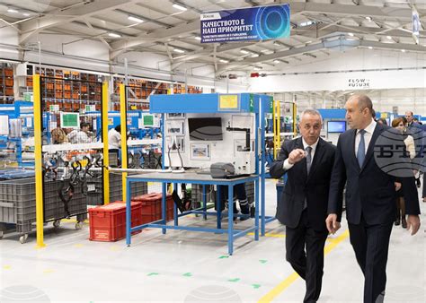 Президентът Румен Радев участва в откриването на нов завод на „Теклас