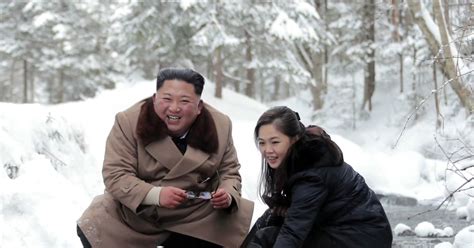 김정은이 딸 공개한 속내… “김여정 견제하는 리설주 달래려고”