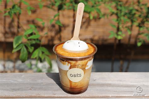 블루스트리트 용산 공원에서 벚꽃놀이 후 맛있는 커피 한 잔