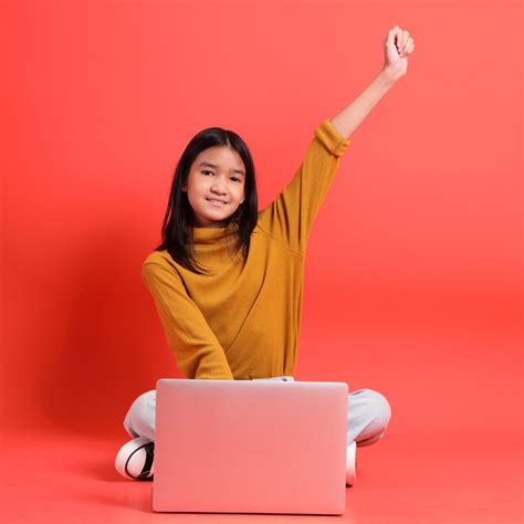 Navigating The Digital Jungle The Dangers Of Unsupervised Internet Use