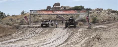 Chevy Silverado Prerunner Battles Megatruck Off Road