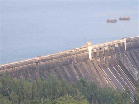 पावसाचा जोर ओसरला कोयनेचे दरवाजे बंद धरणात ९६ टीएमसी पाणीसाठा