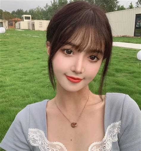 慵懒感法式刘海 减龄瘦脸少不了法式刘海 美发站