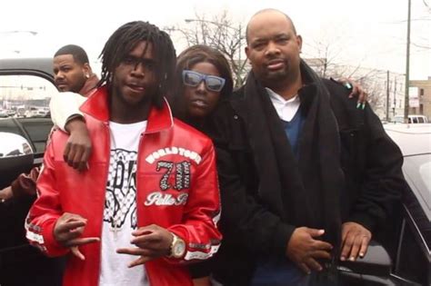 Englewood Chief Keef Fresh Out Of Jail Got His Bling Had A Smoke