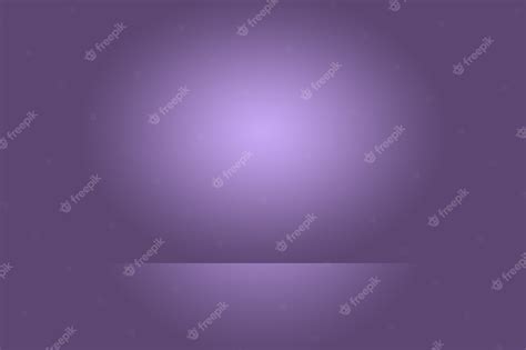 스튜디오 배경 개념 제품에 대한 어두운 그라데이션 보라색 스튜디오 룸 배경입니다 프리미엄 사진