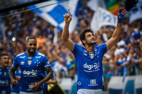 Cruzeiro vence o Atlético MG no primeiro jogo da final do mineiro TC Online