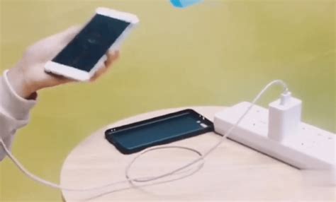 手机充满电一定要拔下来吗 充电