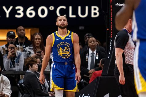 Nba Curry Faz 60 Pontos Mas Vê Warriors Vacilar E Perder Para Os Hawks