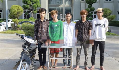 ក្រុមចោរឆក់យ៉ាងសកម្ម០៥នាក់ ត្រូវបាន អាវុធហត្ថរាជធានីភ្នំពេញ ឃាត់ខ្លួនបញ្ជូនទៅតុលាការ