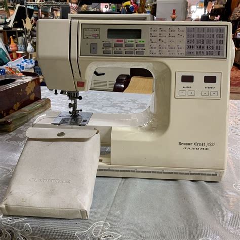 ジャノメミシンの最高グレード7000シリーズ！ Janome ジャノメ Sensor Craft センサークラフト 7000 取扱説明書付き