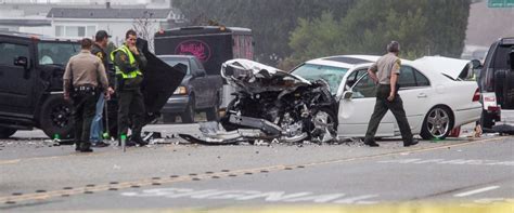 Bruce Jenner Involved In Fatal Car Crash Passes Sobriety Test Abc News