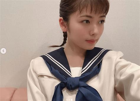 小芝風花、“23歳のセーラー服”が反則級の透明感！「もう授業どころじゃない」 概要 日刊大衆 芸能 ニュース 女優 小芝