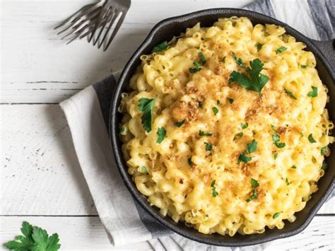 Comforting Baked Mac And Cheese Anna In The Kitchen