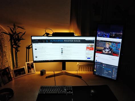 Dual 219 Best Gaming Setup Computer Desk Setup Pc Desk Computer