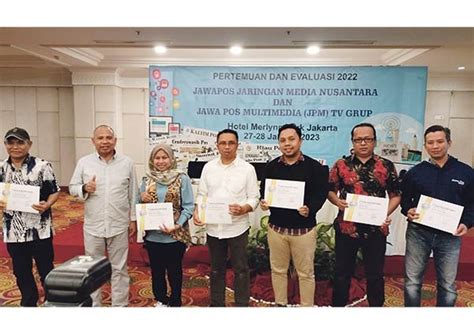 Titik Awal Kebangkitan Radar Sampit Terima Penghargaan Dari Jawa Pos