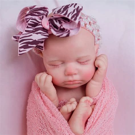 Bebe Reborn De Silicone Solido Bebê Reborn Menina Dondoquinha Reborn