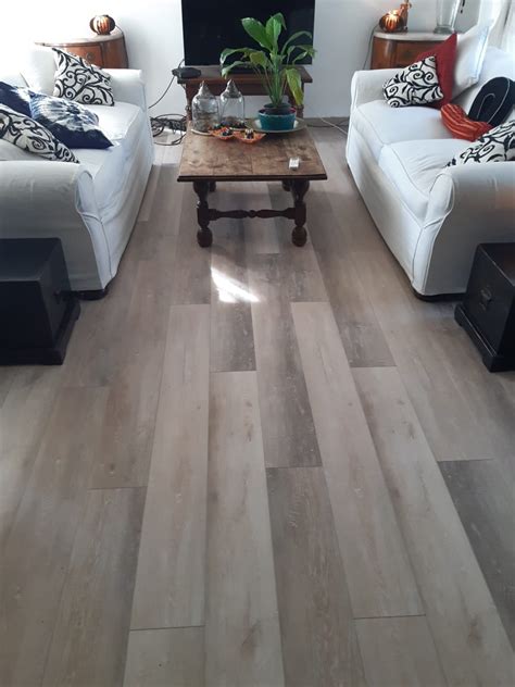 Sanded Piso Vinílico de SPC con Manta Acústica Incorporada Tabla Larga Duramen Pisos y