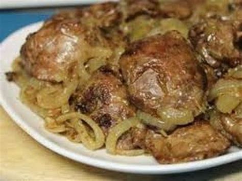 Печень куриная. Очень вкусная печень с луком! - YouTube