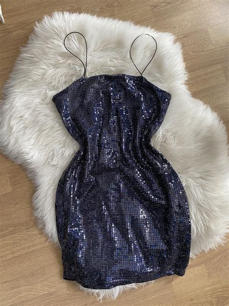 Святкова сукня — ціна 299 грн у каталозі Короткі сукні Купити жіночі речі за доступною ціною на