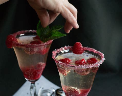 Sparkling Raspberry Kiss Mocktail What The Forks For Dinner
