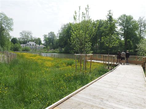 Essonne le parc du Colombier à Breuillet idéal pour une balade en