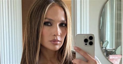 Гладенька укладка Дженніфер Лопес як зробити модну зачіску з прямим волоссям фото Hochu Ua