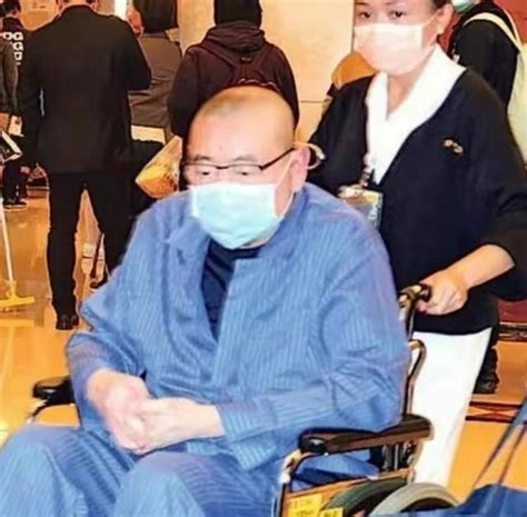 港媒曝劉鑾雄身體變差！露面憔悴和甘比媽似同輩，曾傳後者捐腎源 每日頭條