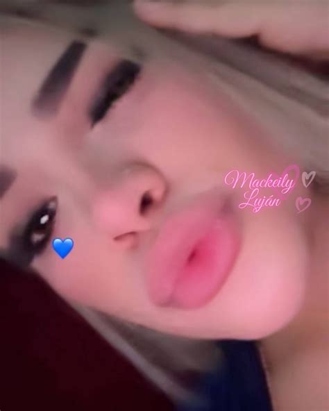Mackeily Besitos Por Cada Comentario Y Cada Reacción 😘