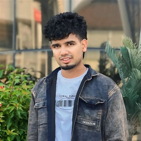 Sachu Sandeep Sandeepsachu • Threads Say More