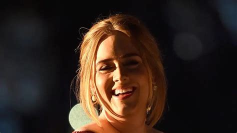 9 Fotos De Adele Que Demuestran Que La Belleza De Una Mujer Está En Su Sonrisa Estilo De Vida