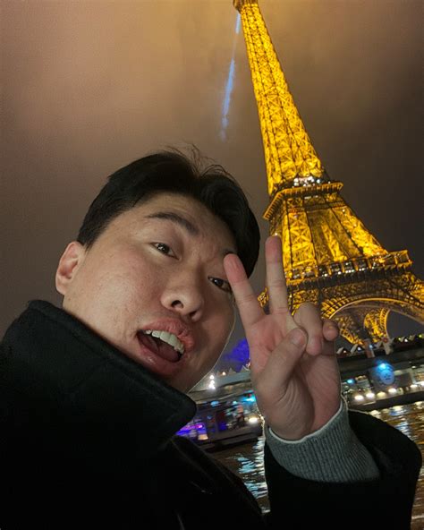 송하빈 8월 이슈💚 세종문화회관 최초 코미디 입성 부산코미디페스티벌 쫄잼 오지헌 선배님💕 런닝 말고 걷기 좋아